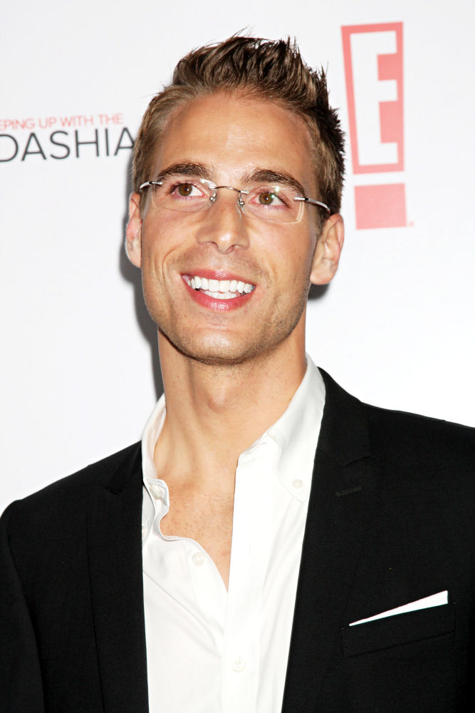 Simon Huck Picture 1 - The "Keeping Up with the Kardashians" Season 5 ...