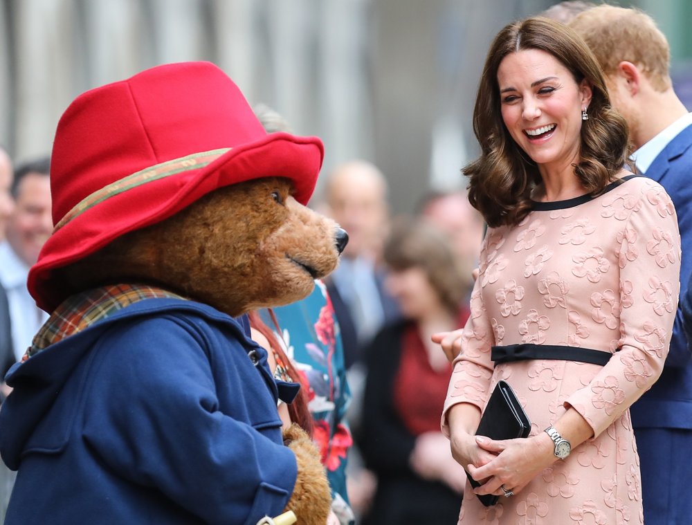 kate-middleton Picture 1 - Royals at Paddington Station