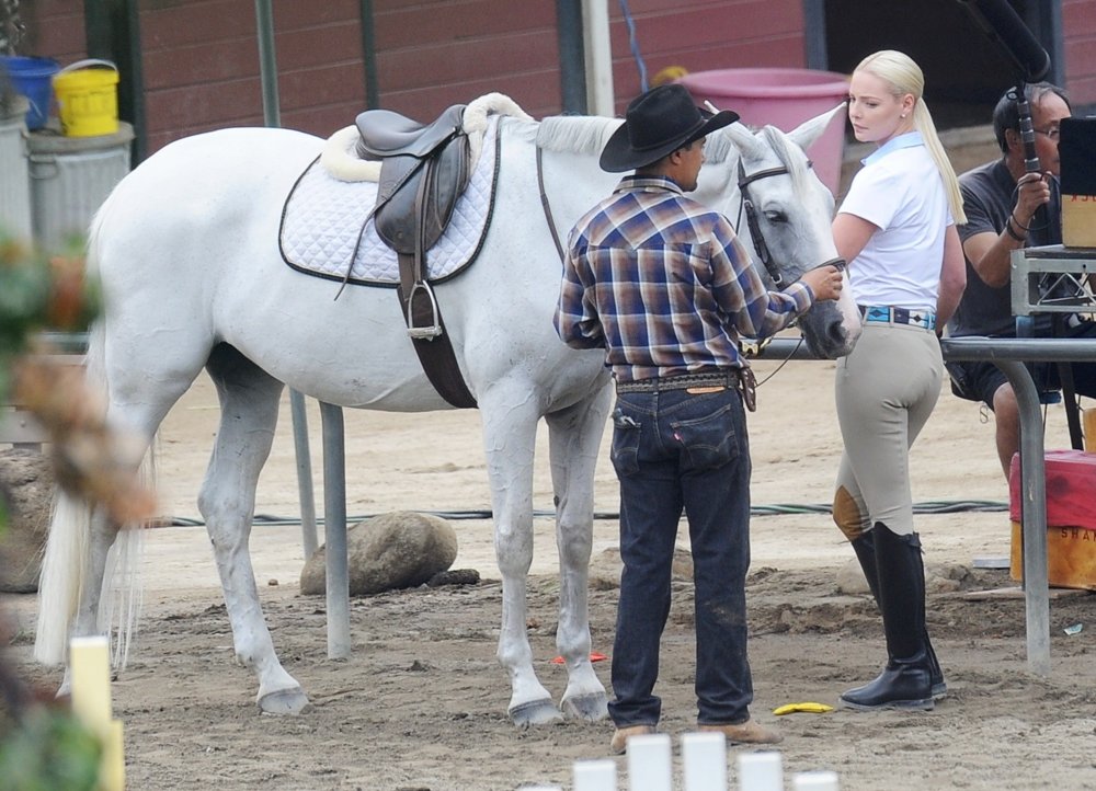 Filming Scenes at A Horse Ranch for Movie Unforgettable - Picture 6