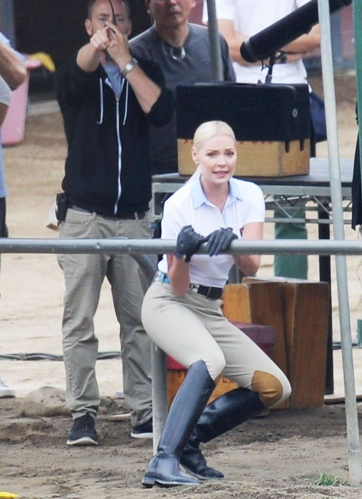 katherine-heigl Picture 1 - Filming Scenes at A Horse Ranch for Movie ...