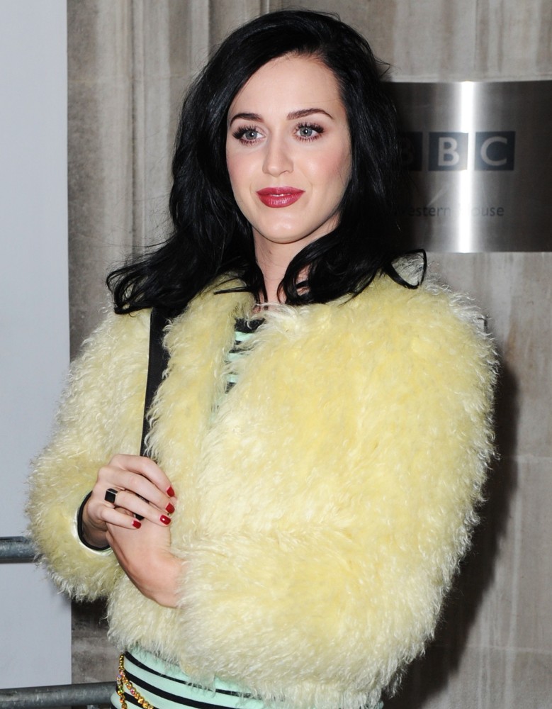 katy-perry Picture 1 - Katy Perry Seen at Radio Two Studios