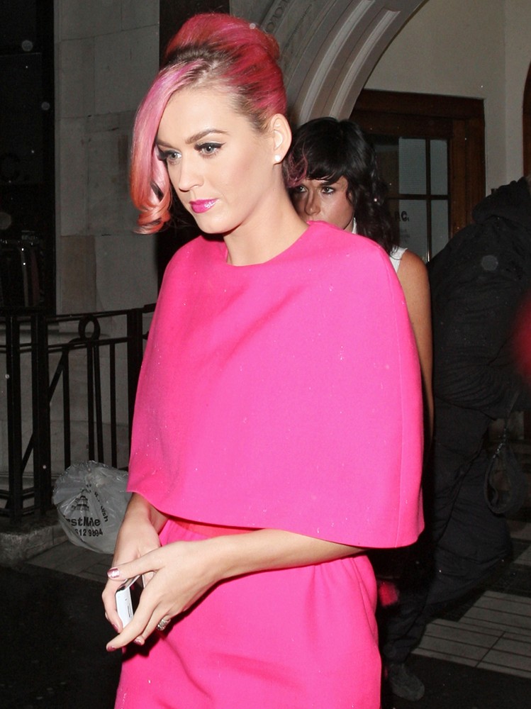 Katy Perry Picture 1 - Katy Perry in Shocking Pink Leaves Nobu Berkeley