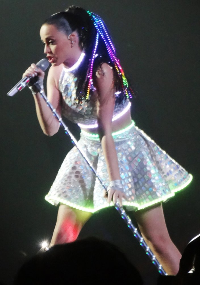CJ Perry Picture 1365 - Katy Perry Performing Live on Stage on ...