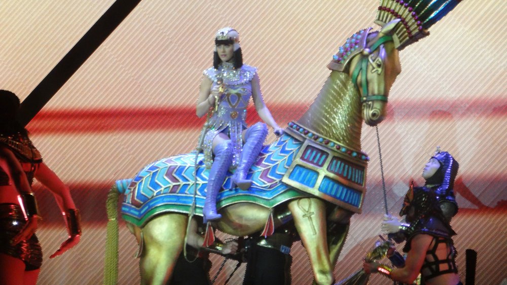 CJ Perry Picture 1 - Katy Perry Performing Live on Stage on Prismatic ...