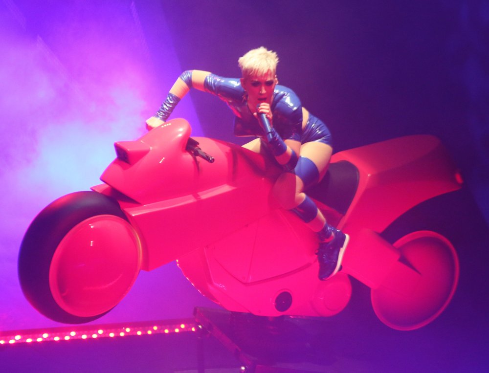 katy-perry Picture 1 - Katy Perry Performs Live at Madison Square Garden