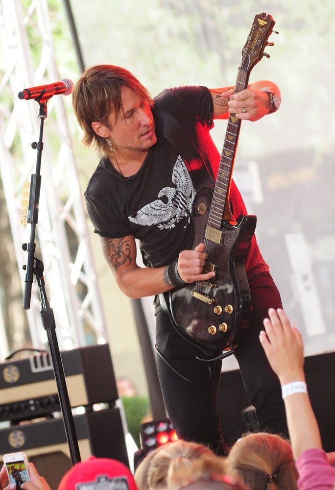 keith-urban Picture 1 - Keith Urban Performs on Today Show Summer ...