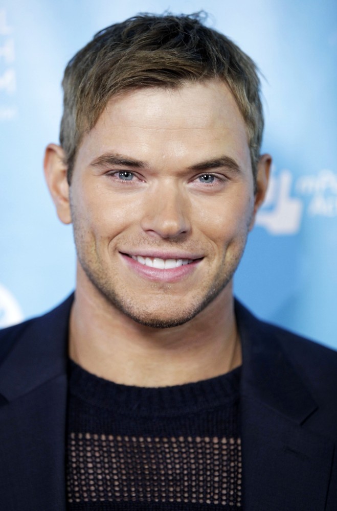 kellan-lutz Picture 1 - The 55th Annual GRAMMY Awards - mPowering ...
