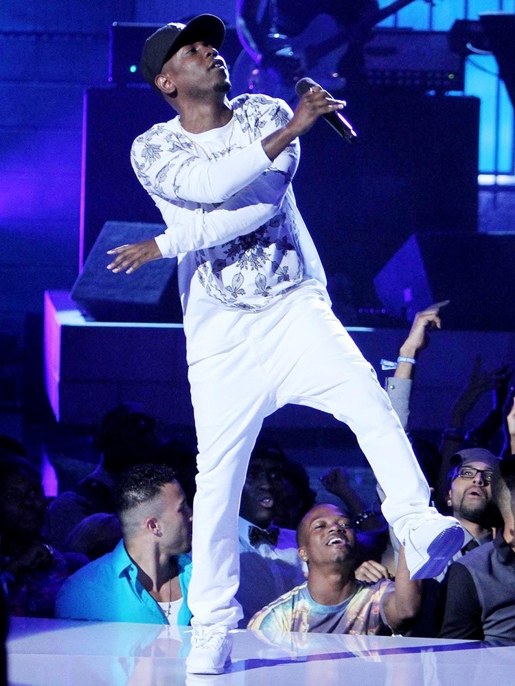 Kendrick Lamar Picture 30 - The 2013 BET Awards - Inside