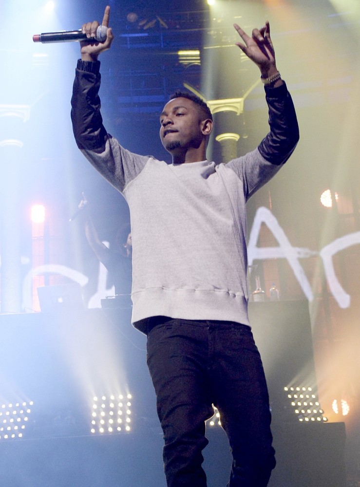 Kendrick Lamar Picture 1 - Kendrick Lamar Performing Live on Day 19 at ...