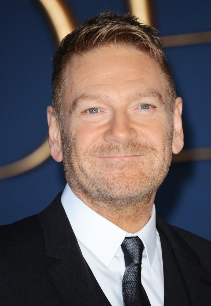 UK Premiere of Cinderella - Arrivals - Picture 1