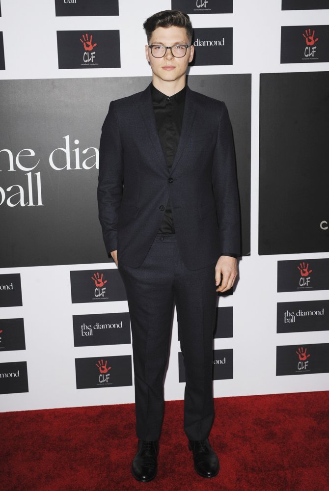 kevin-garrett Picture 1 - Rihanna's 2nd Annual Diamond Ball for The ...