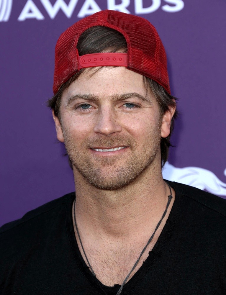 Kip Moore Picture 6 - 2012 American Country Awards - Arrivals