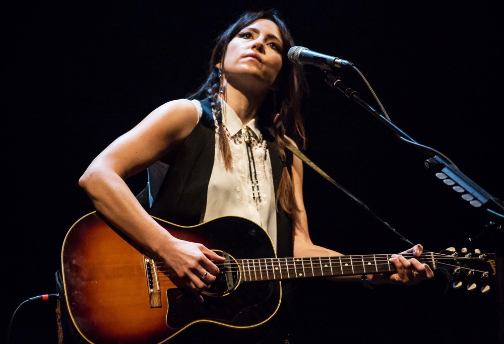 KT Tunstall Picture 1 - KT Tunstall Performing Live on Stage