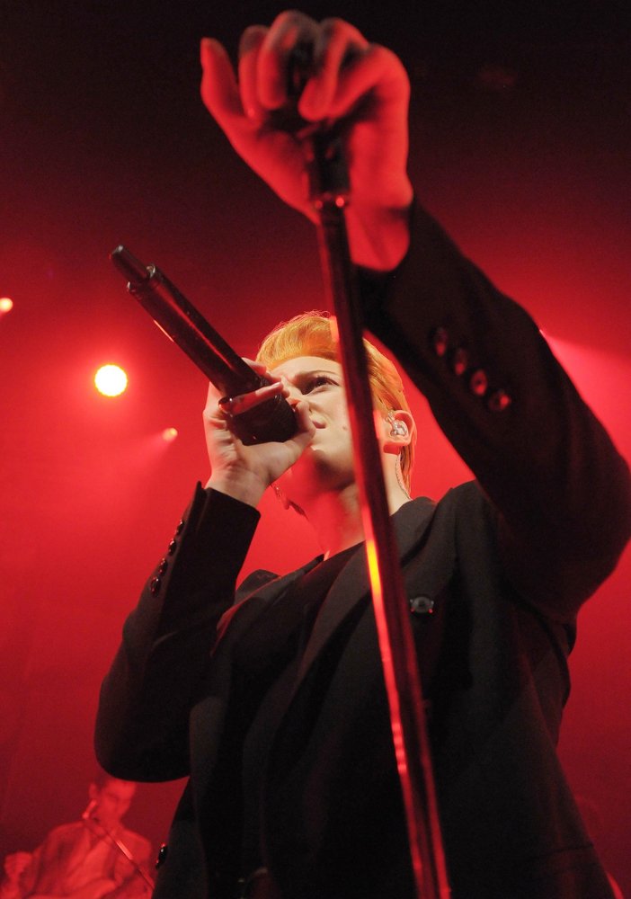 La Roux Picture 35 - 2015 NME Awards - Arrivals