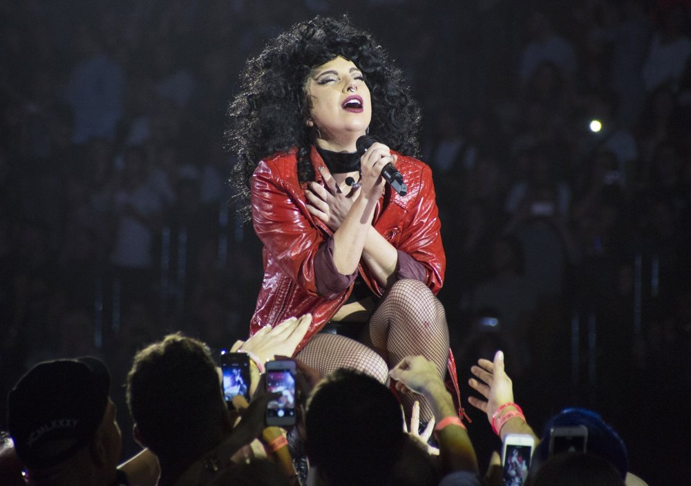 Lady GaGa Picture 1130 - Lady GaGa Performing Live in Concert