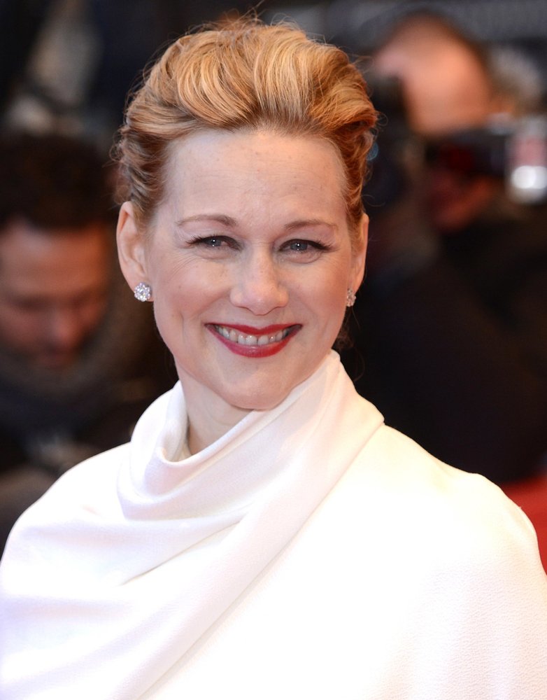 Laura Linney