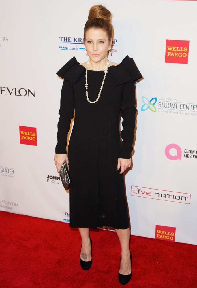 elton_john Picture 1 - Elton John AIDS Foundation's 12th Annual An ...