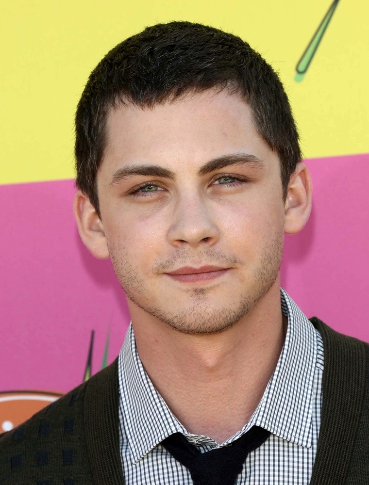 Logan Lerman Picture 1 - Nickelodeon's 26th Annual Kids' Choice Awards ...