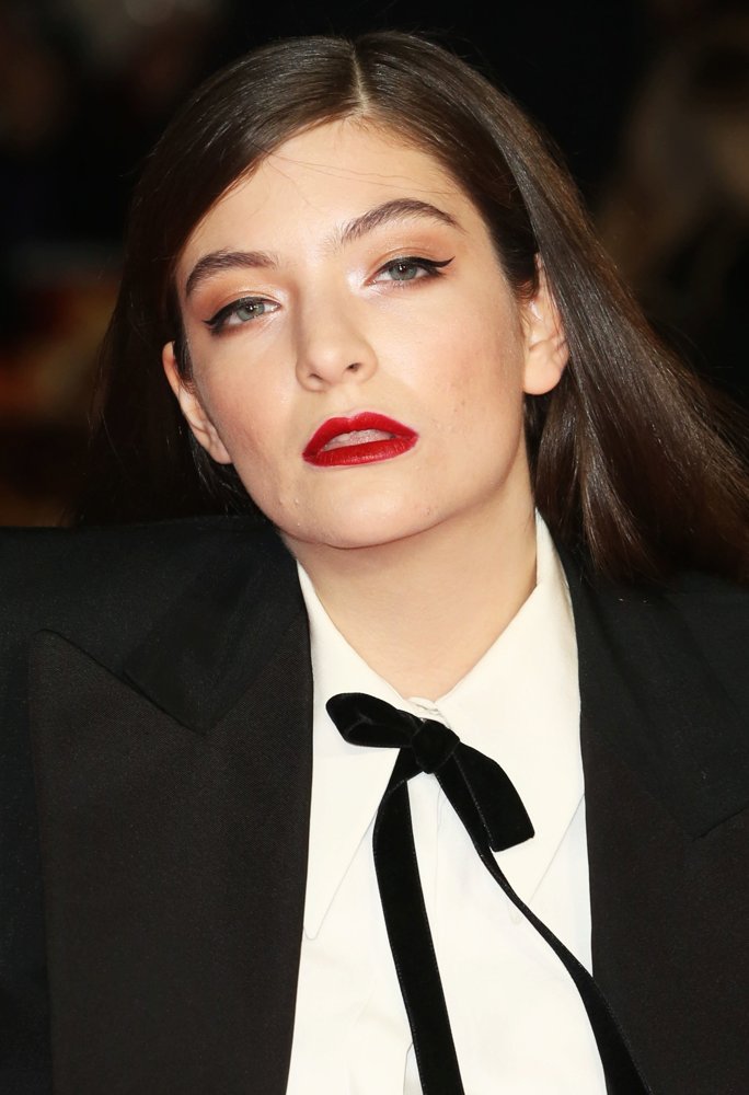 Lorde Picture 79 - The Hunger Games: Mockingjay, Part 1 World Premiere ...