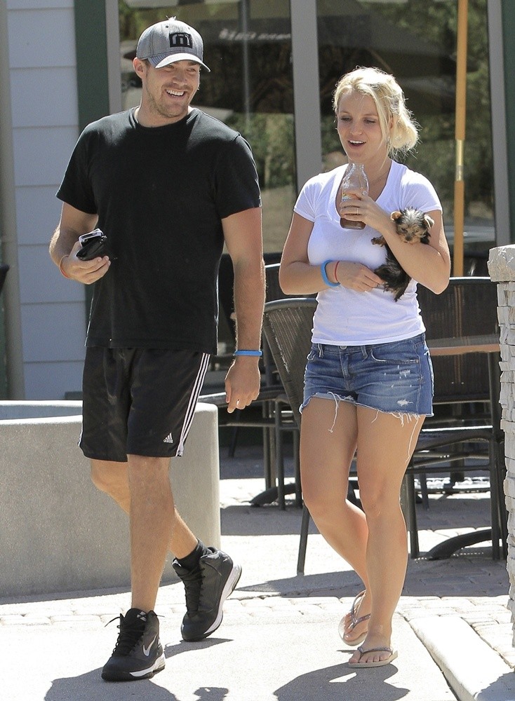 david-lucado Picture 1 - David Lucado and Britney Spears Out and About