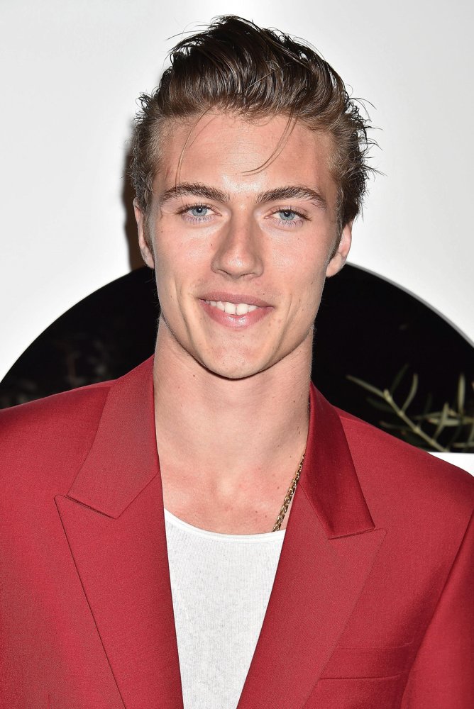 Lucky Blue Smith Picture 1 - GQ 2019 Men of The Year