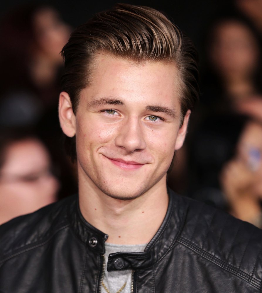 luke benward Picture 9 - The Premiere of The Twilight Saga's Breaking ...