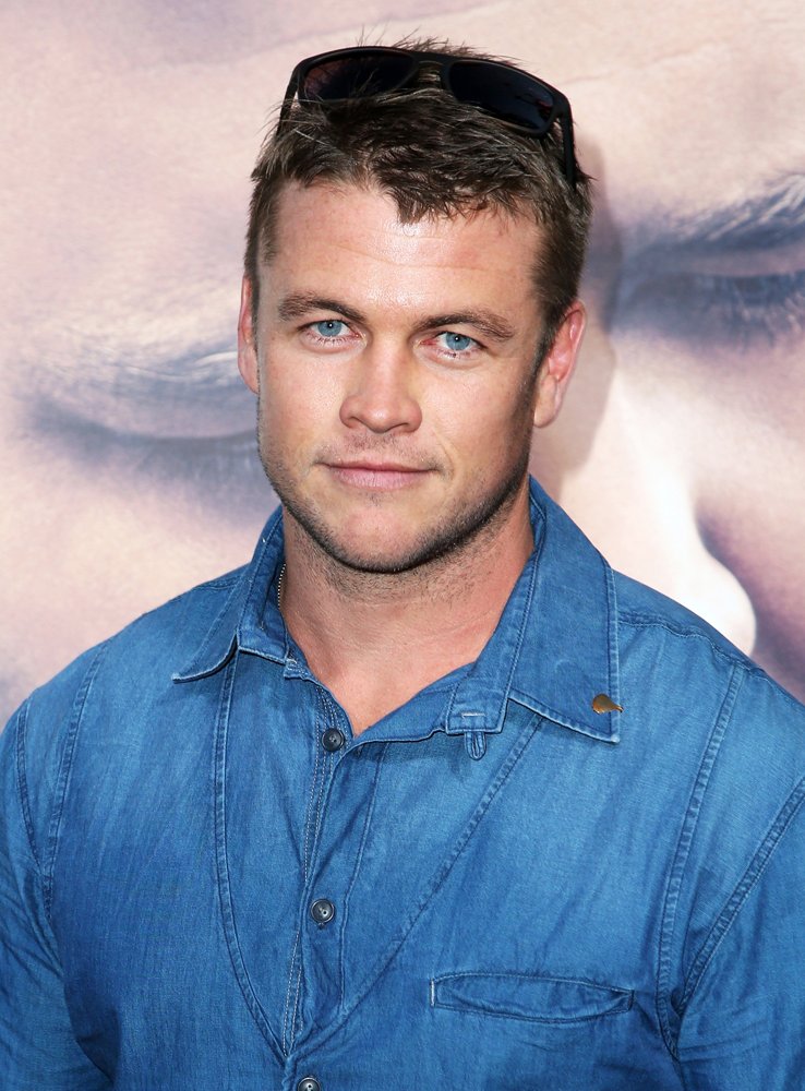 Luke Hemsworth Picture 1 - Premiere of Warner Bros. Pictures' The Water ...