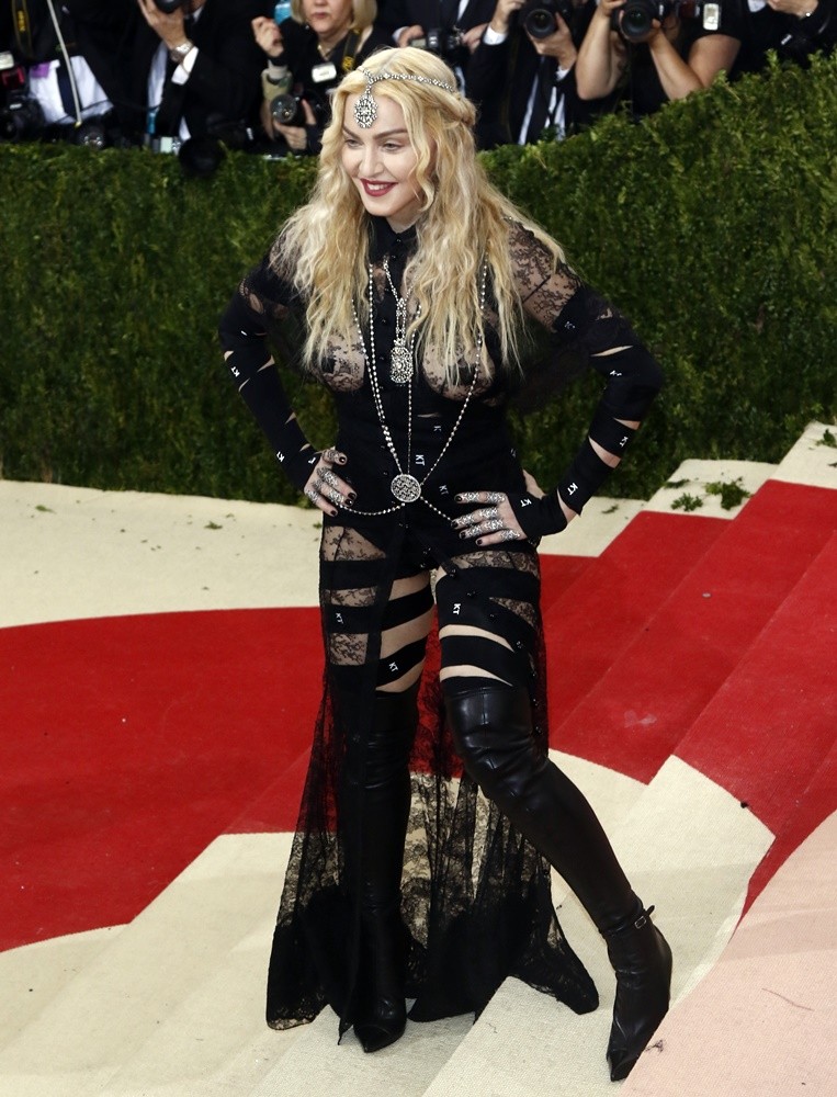 Madonna Picture 1 - Manus x Machina: Fashion in An Age of Technology ...