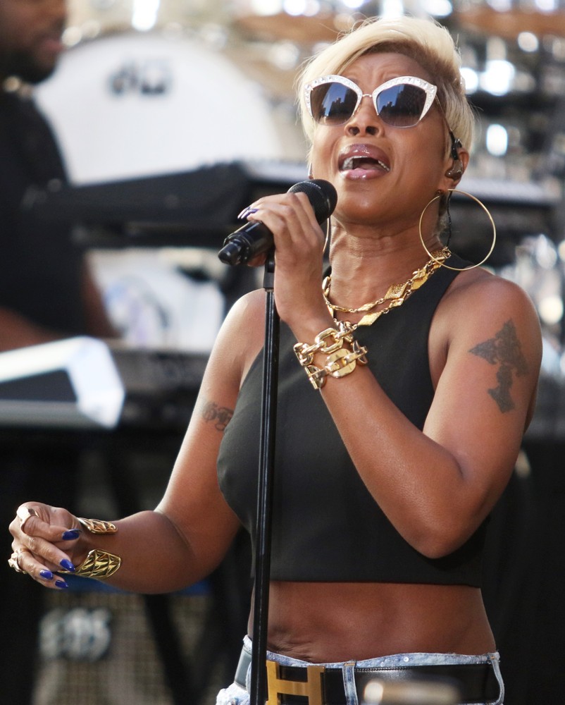 Mary J. Blige Picture 237 - VH1's 2nd Annual Dear Mama: An Event to ...