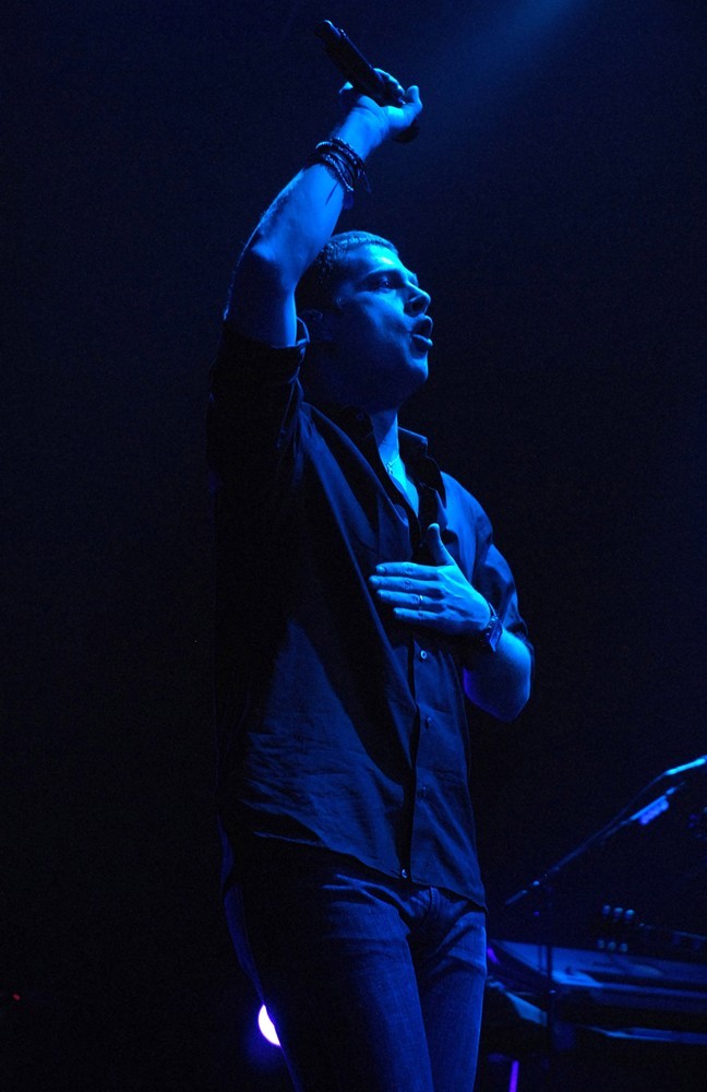 rob-thomas Picture 1 - Matchbox 20 Performing live