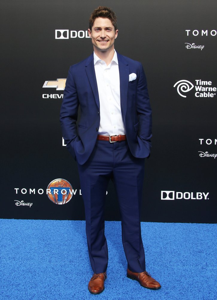 matthew-maccaull Picture 1 - The World Premiere of Disney's ...