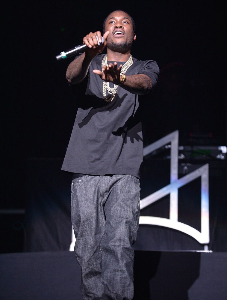 Meek Mill Picture 1 - Meek Mill Performs During Maybach Music Group Tour