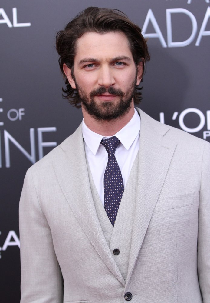 Michiel Huisman Picture 1 - The Age of Adaline Premiere