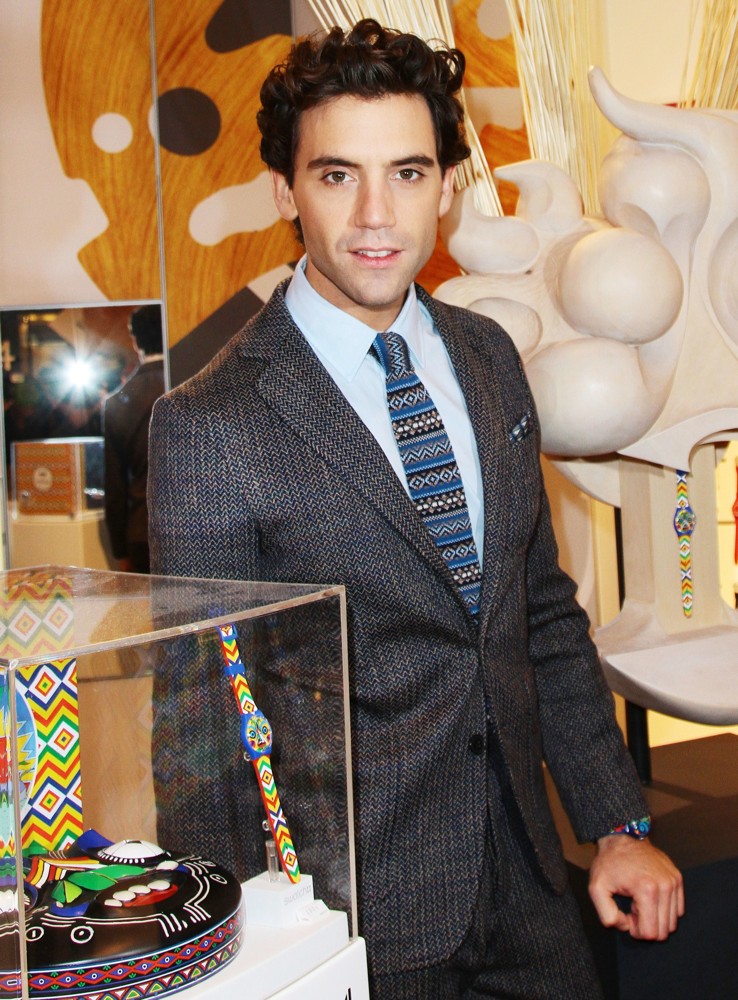 Mika Picture 1 - Mika Presents Mika 4 Swatch