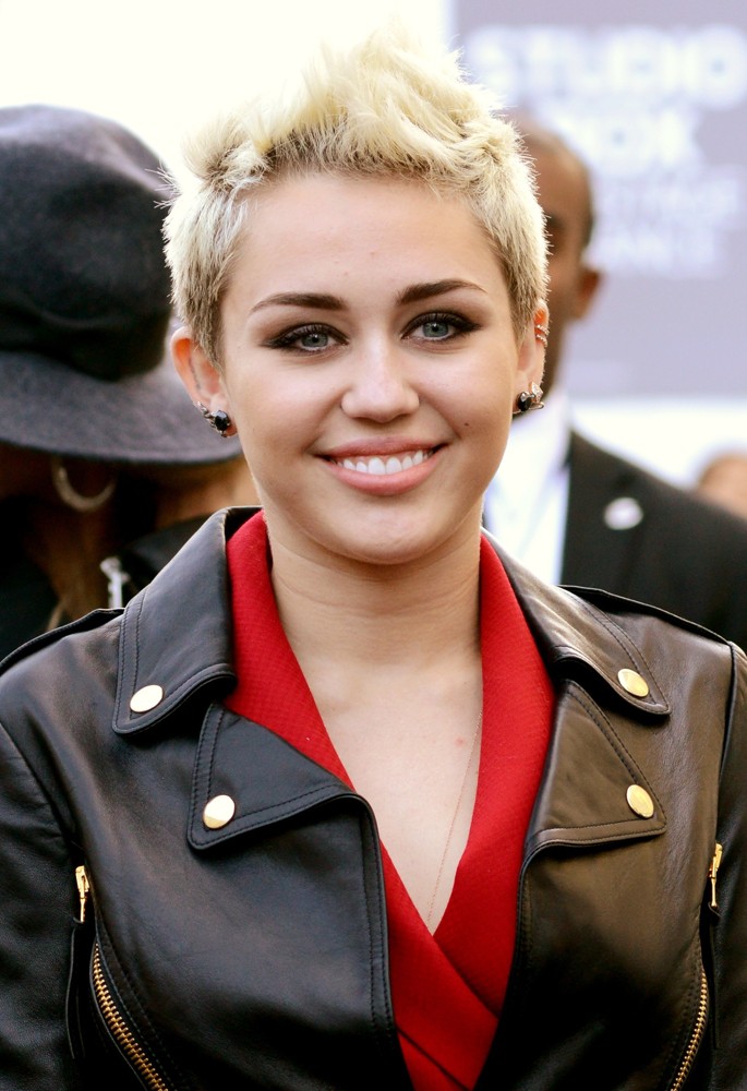 Miley Cyrus Picture 1 - Mercedes-Benz New York Fashion Week Autumn ...