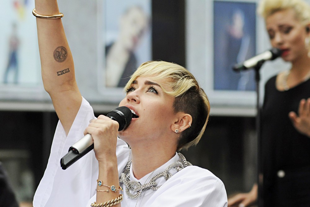 Miley Cyrus Picture 603 - Miley Cyrus Performs on The Today Show as ...