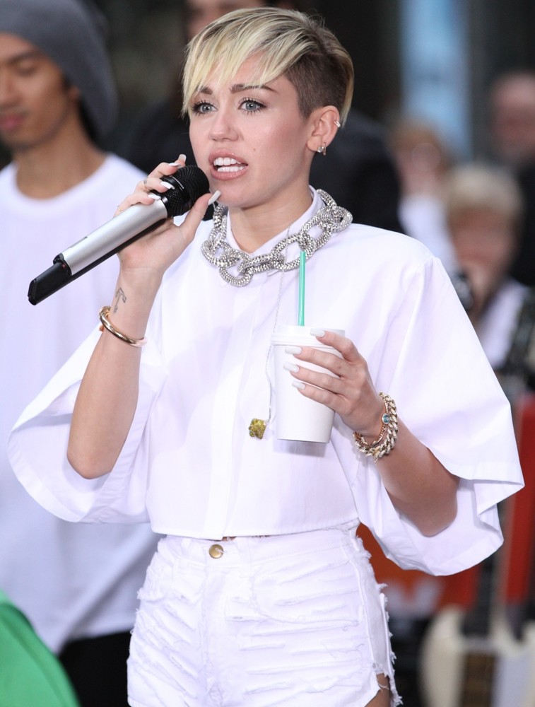 Miley Cyrus Picture 611 - Miley Cyrus Performs on The Today Show as ...