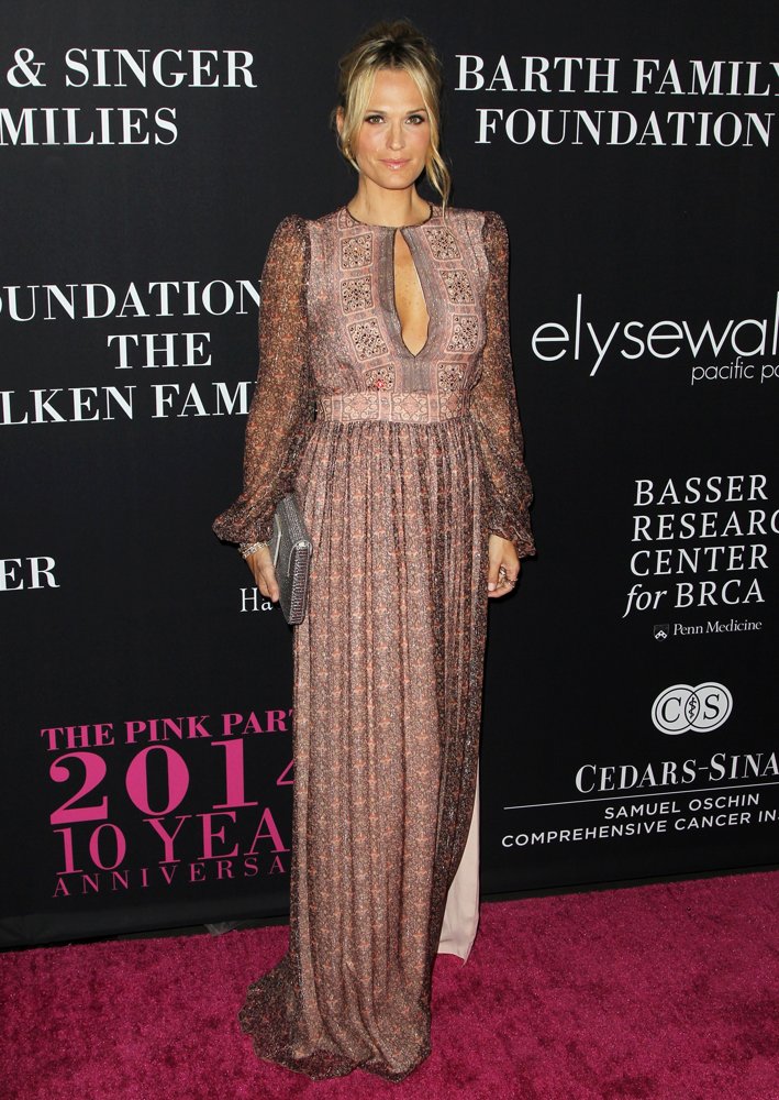 Molly Sims Picture 1 - Elyse Walker's 10 Year Anniversary Pink Party ...