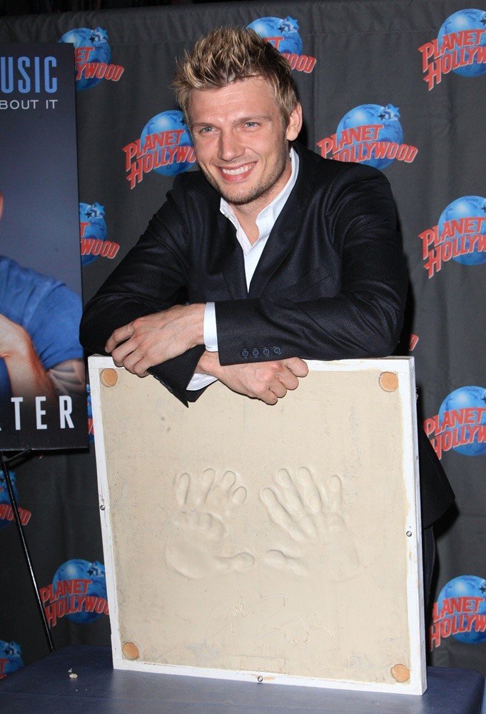 nick-carter Picture 1 - Nick Carter Hand Print Ceremony Promoting ...