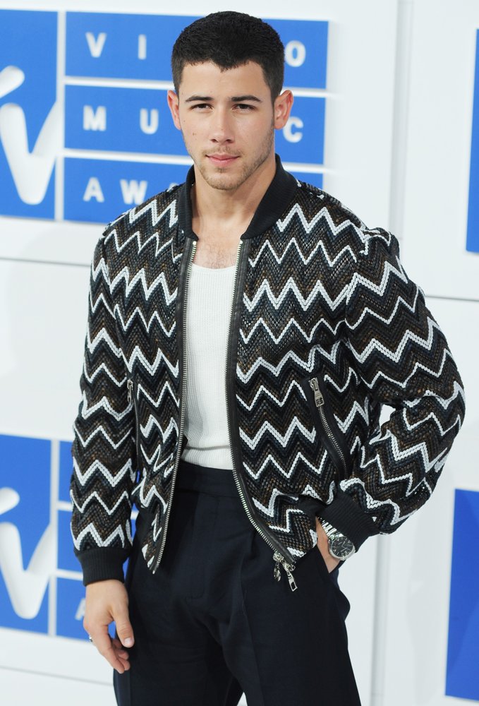 Nick Jonas Picture 1 - 2016 MTV Video Music Awards - Red Carpet Arrivals