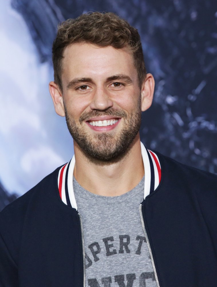 Nick Viall Pictures with High Quality Photos