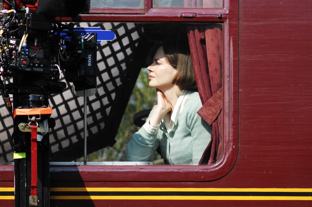 nicole Picture 1 - Nicole Kidman Filming A Train Scene from The Movie ...