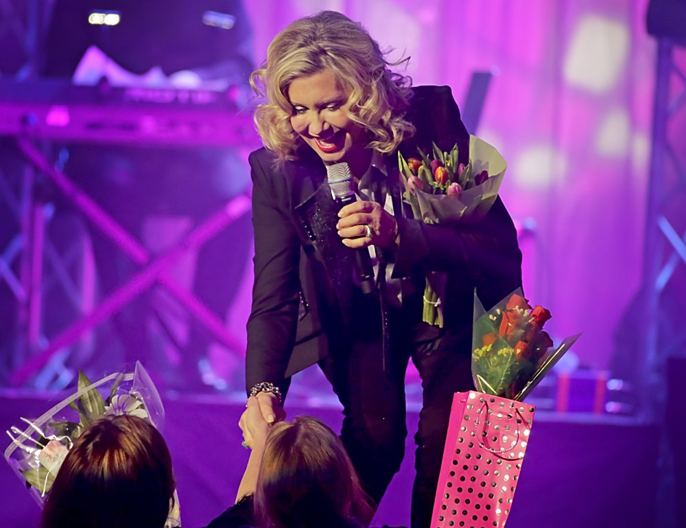 Olivia Newton-John Picture 16 - The Myer Precious Metal Ball in Support of The Olivia Newton ...