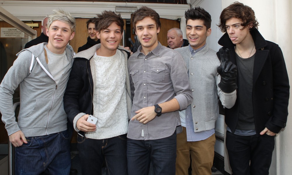 one direction Picture 1 - Celebrities at The BBC Radio 1 Studios for ...
