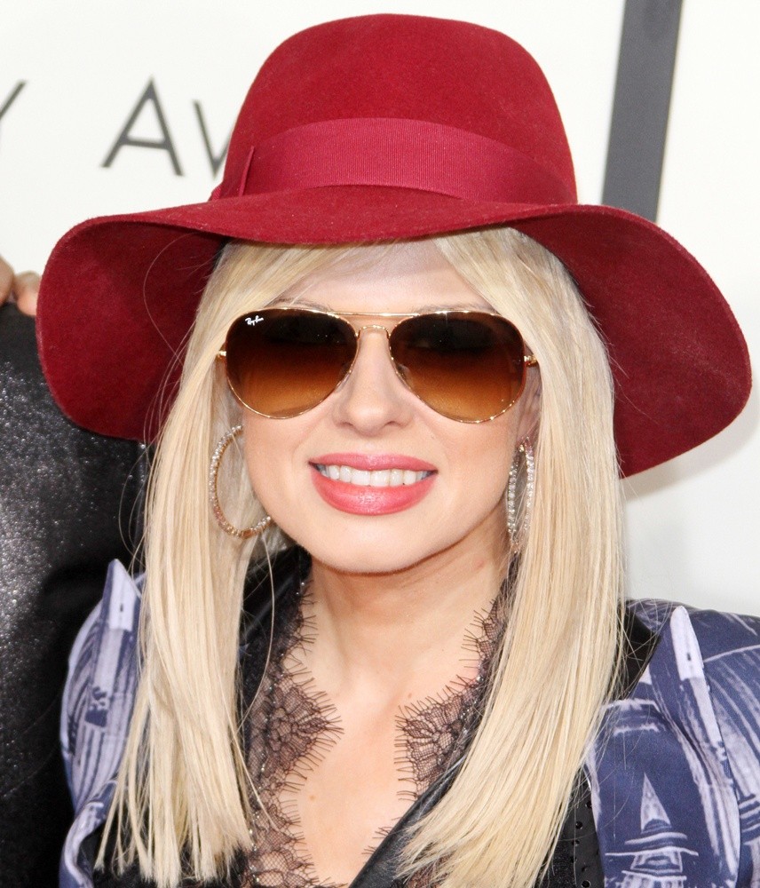 Orianthi Pictures, Latest News, Videos.