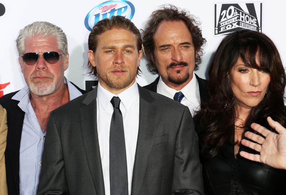 Charlie Hunnam Picture 70 - Premiere of FX's Sons of Anarchy Season Six - Arrivals