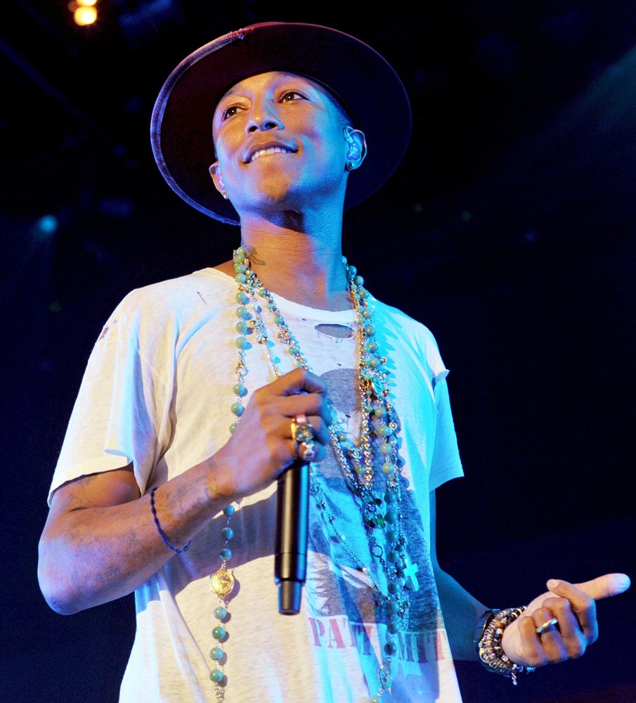 pharrell-williams Picture 1 - Pharrell Williams Performs Live