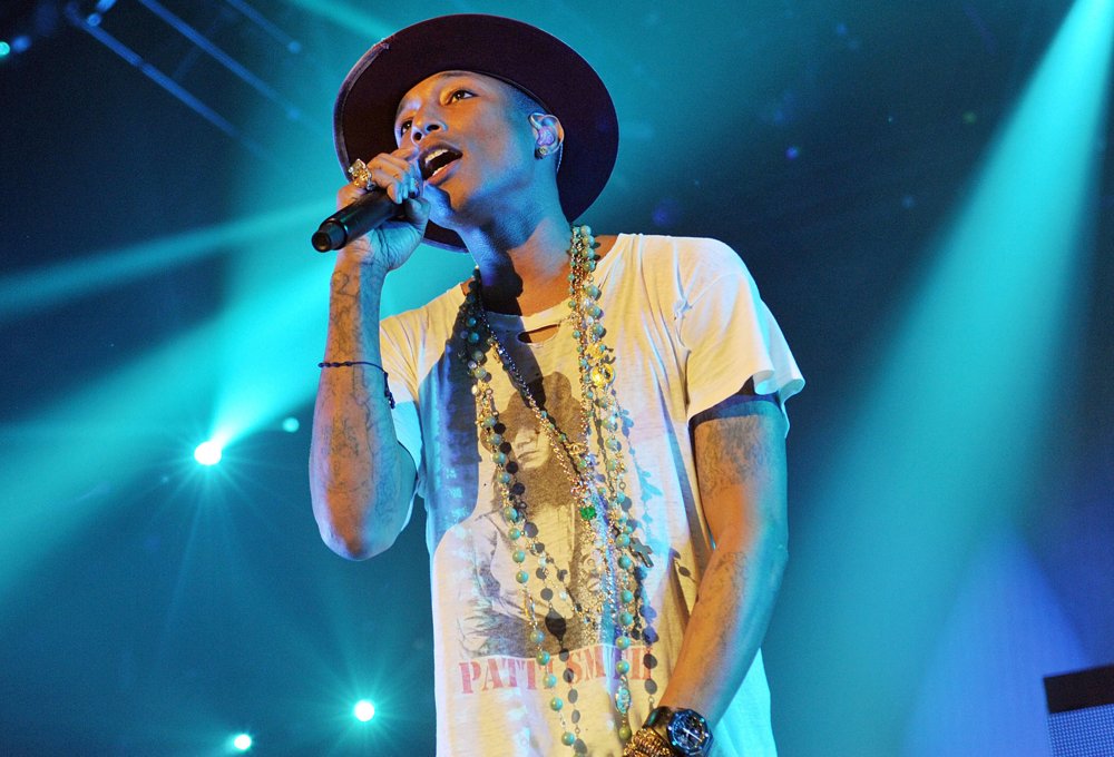 pharrell-williams Picture 1 - Pharrell Williams Performs Live