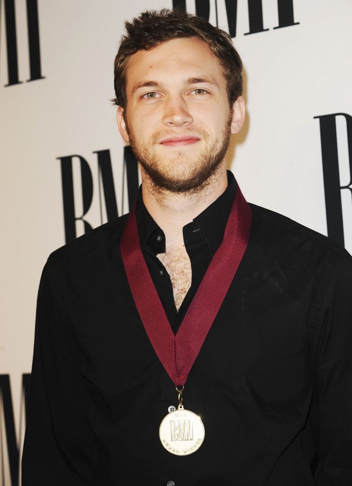 Phillip Phillips Pictures, Latest News, Videos.