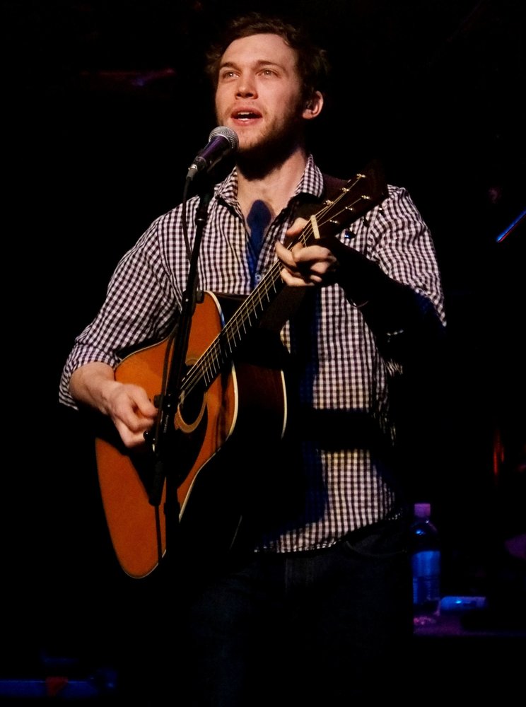 Phillip Phillips Picture 1 - Phillip Phillips Performs in Hamilton Place